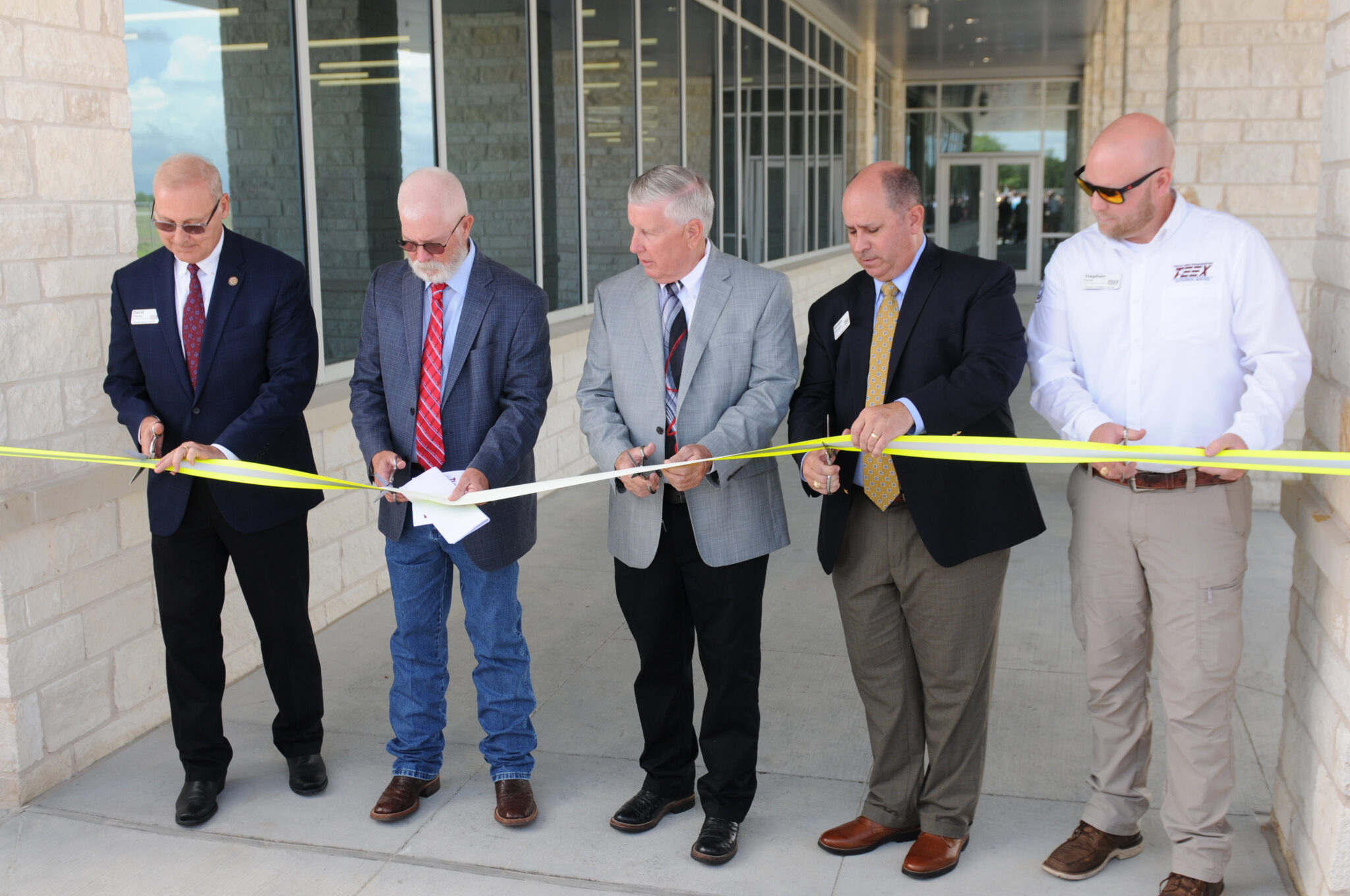 TEEX Hosts Ribbon-Cutting Event for Les W. Bunte Jr. Administration and ...
